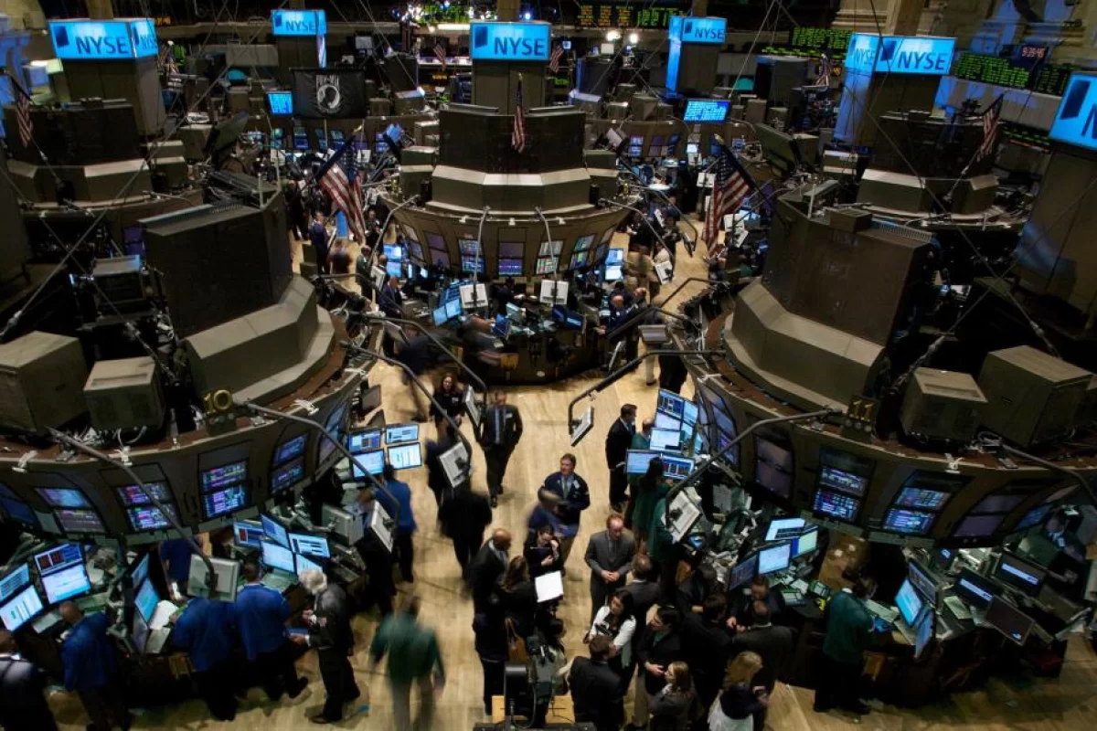 Las acciones argentinas en Wall Street caen hasta 7% y el riesgo país vuelve a superar los 700 ...