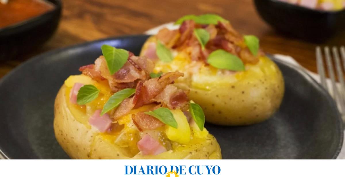 Cómo hacer Papas rellenas: Receta simple para hacerla en el microondas ...