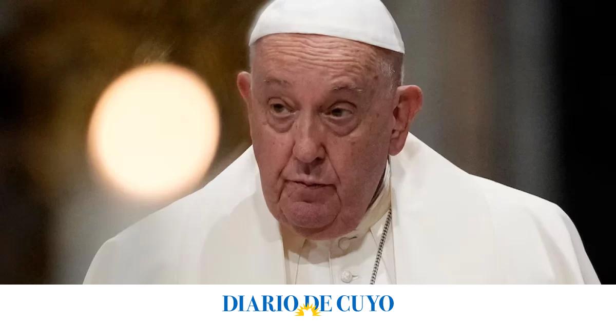 El nuevo parte médico del Papa Francisco: “No está fuera de peligro”, dijo uno de sus médicos ...