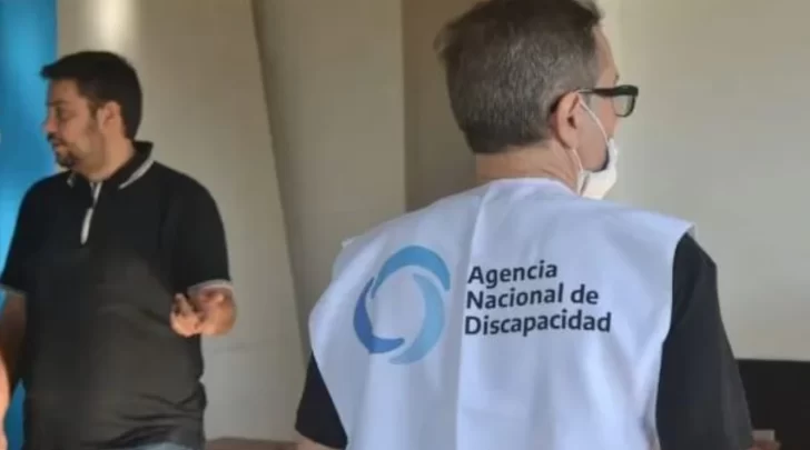 อิงแอบแนบชิดพากย์ไทย