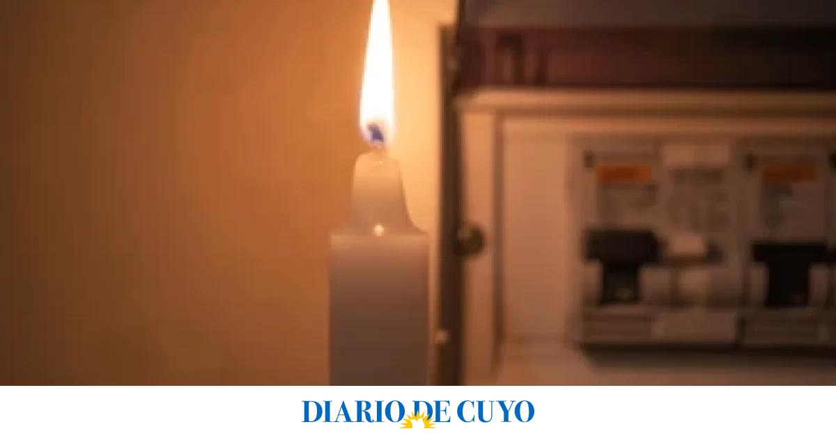 Vecinos de Capital, sin luz varias horas, por un corte en una línea de ...